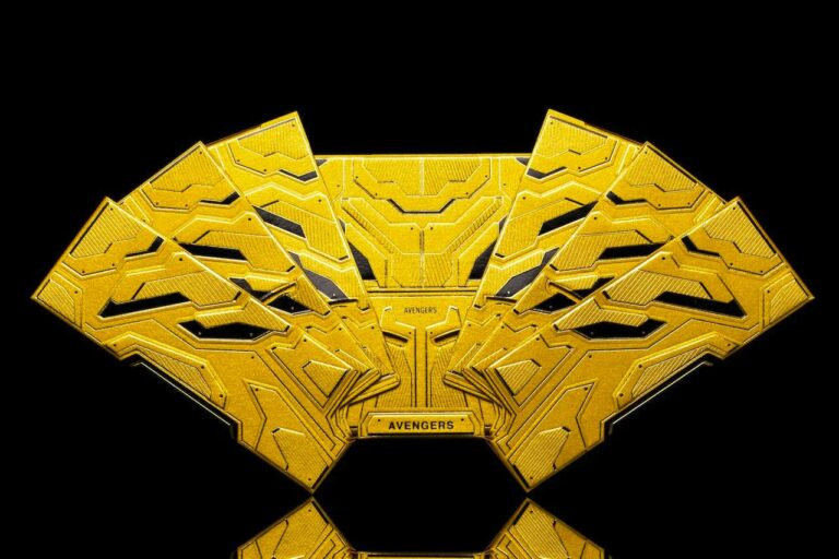 Iron Man MK 21 (Gold Foil) Playing Cards by Card Mafia | X-Decks ...