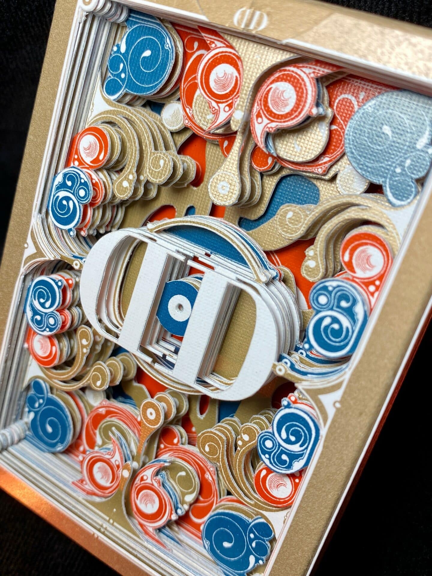 Dan & Dave Smoke & Mirrors V8 - Gold Logo carved playing cards by ...