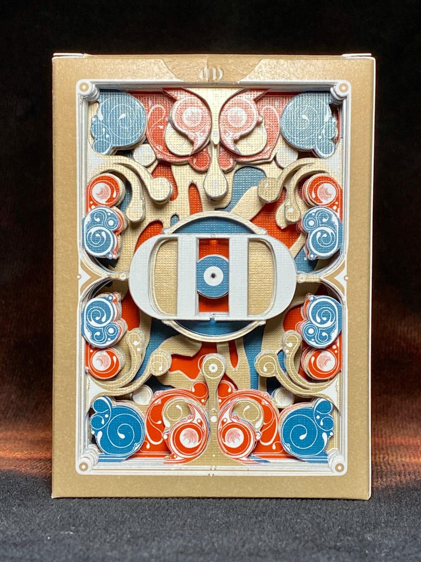 Dan & Dave Smoke & Mirrors V8 - Gold Logo carved playing cards by ...