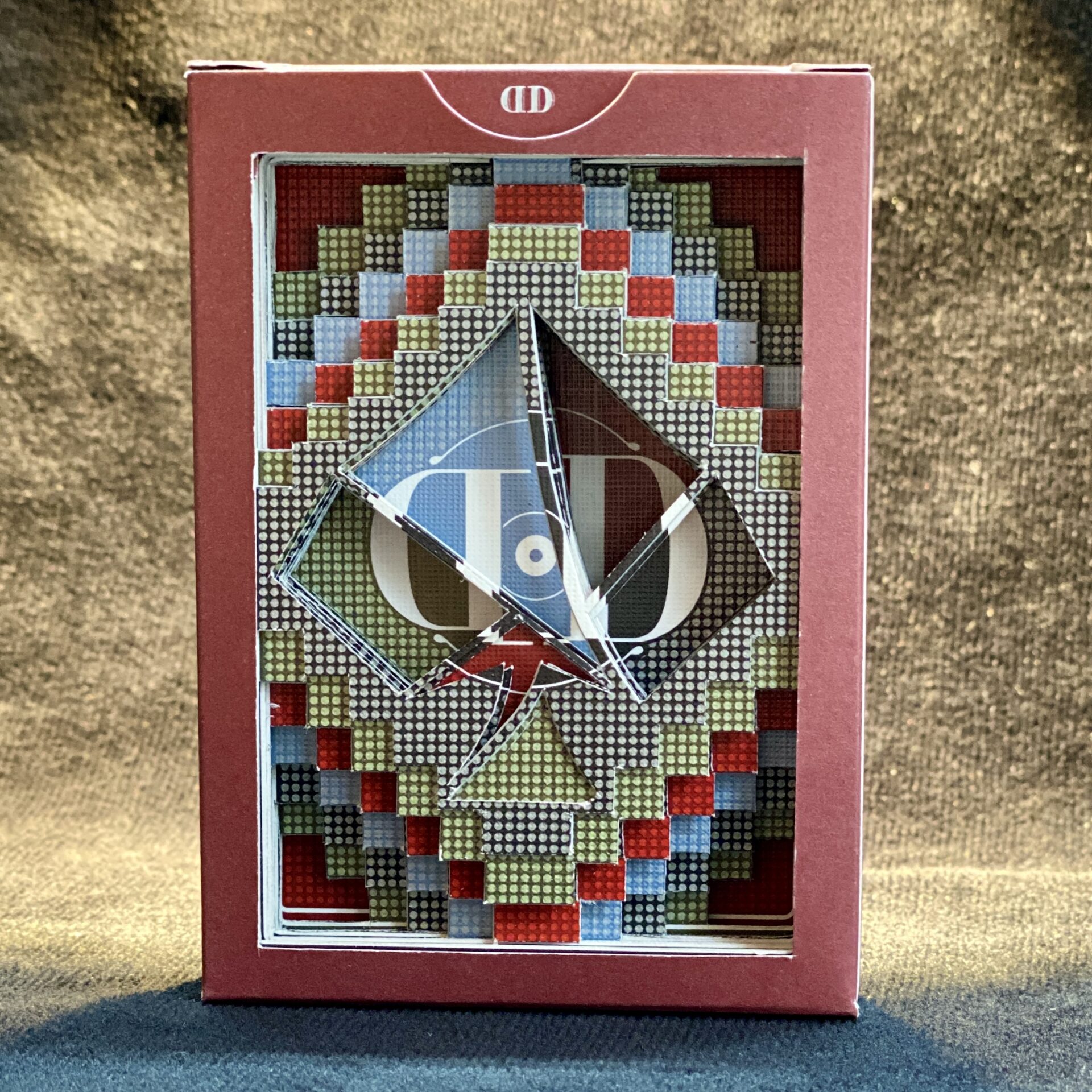 Dan & Dave Smoke&Mirrors Art Of Play carved playing cards- Victor de ...